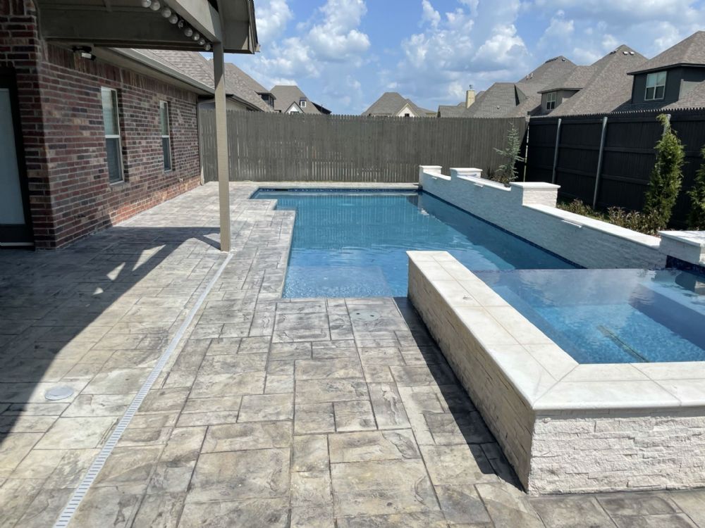 Portfolio geometric pools by Atlantis Pools & Spas Inc, Tulsa, Ok.