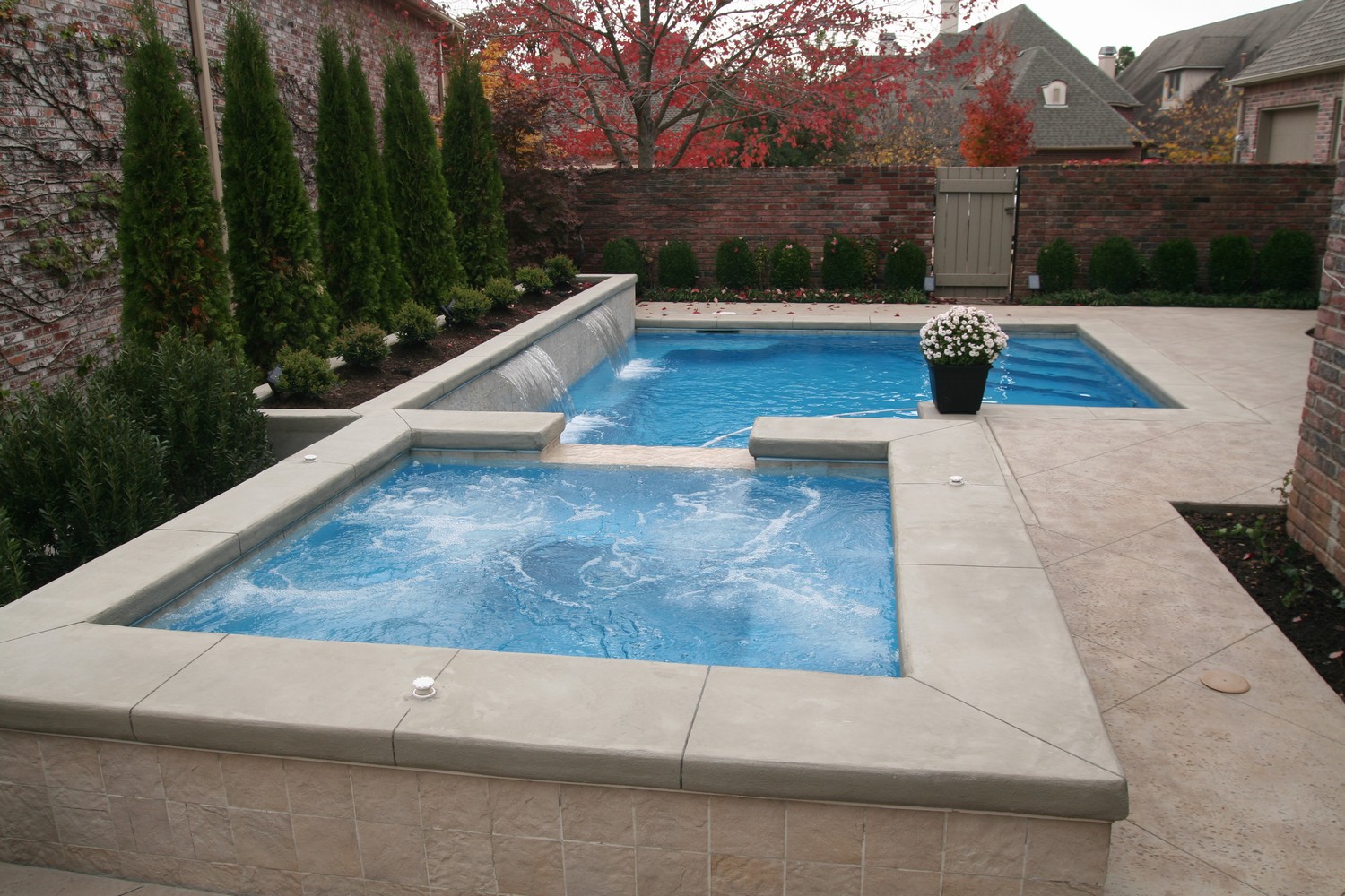 Portfolio geometric pools by Atlantis Pools & Spas Inc, Tulsa, Ok.
